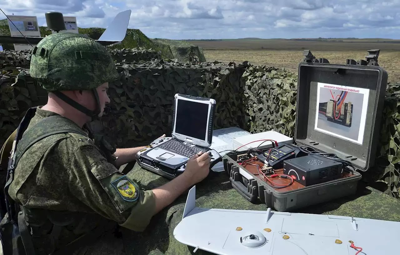Sukhoi S-70 Okhotnik-B - Science Techniz