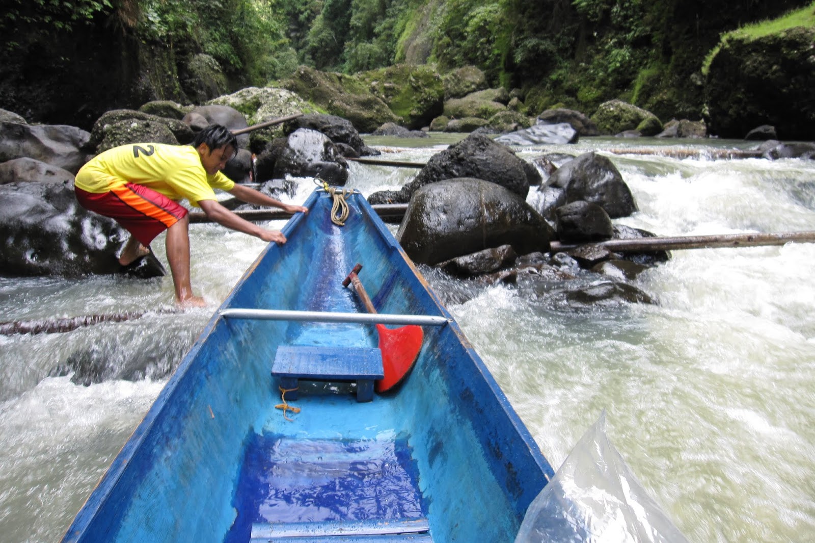 Backpacking travel & Outdoor adventure: 2009 - Backpacking to Philippines