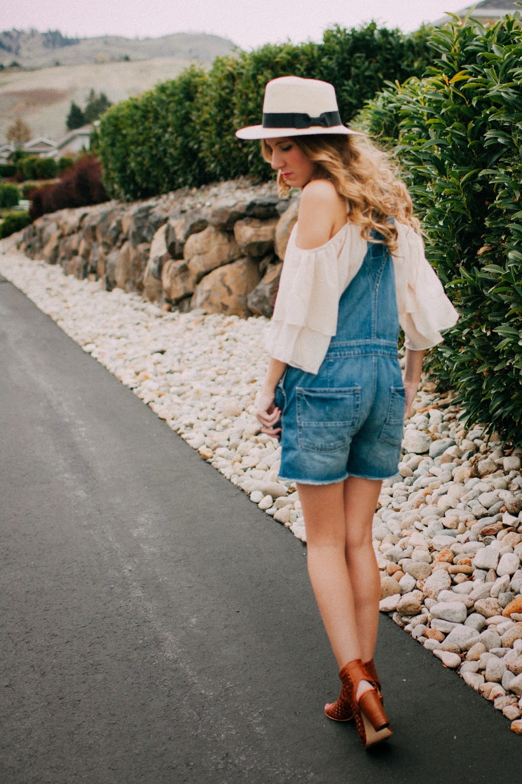 Who Wears Shortalls? - Twenties Girl Style