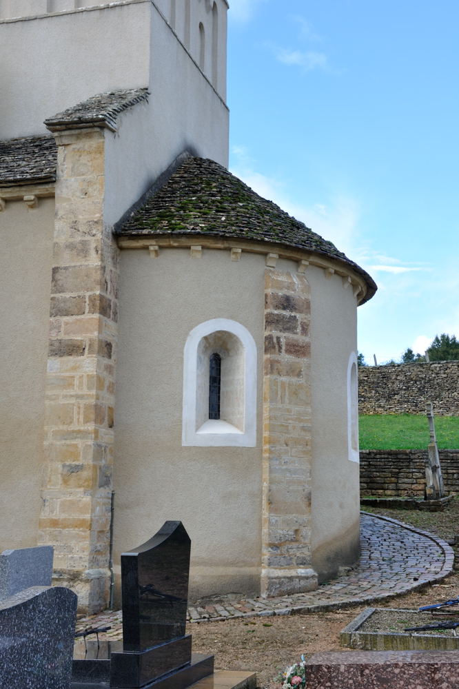 A Glossary of Romanesque Architecture: Chevet (chevet)