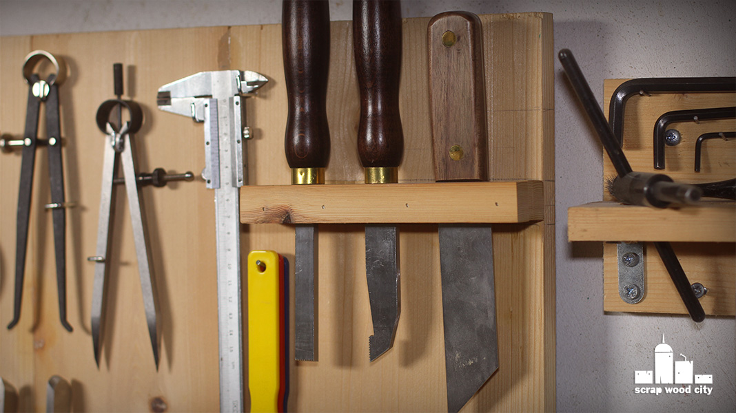 scrap wood city: How to make a DIY woodturning tool rack