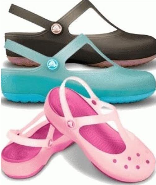 √40+ Model Sepatu Sandal Crocs Wanita Modis dan Trendy 2023 - MODEL ...