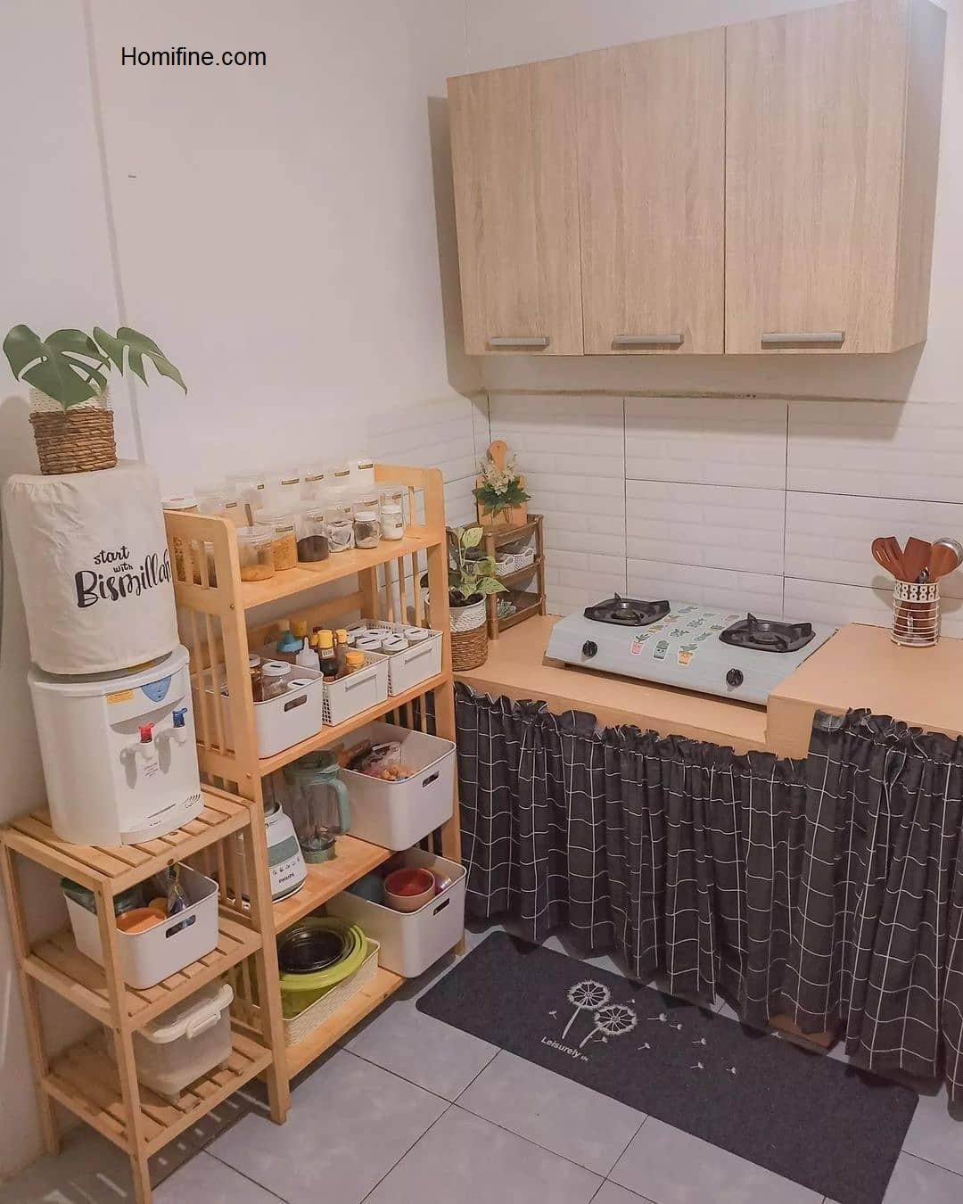 7 'Walk In Pantry' Keep The Kitchen Organized ~ Homifine.com