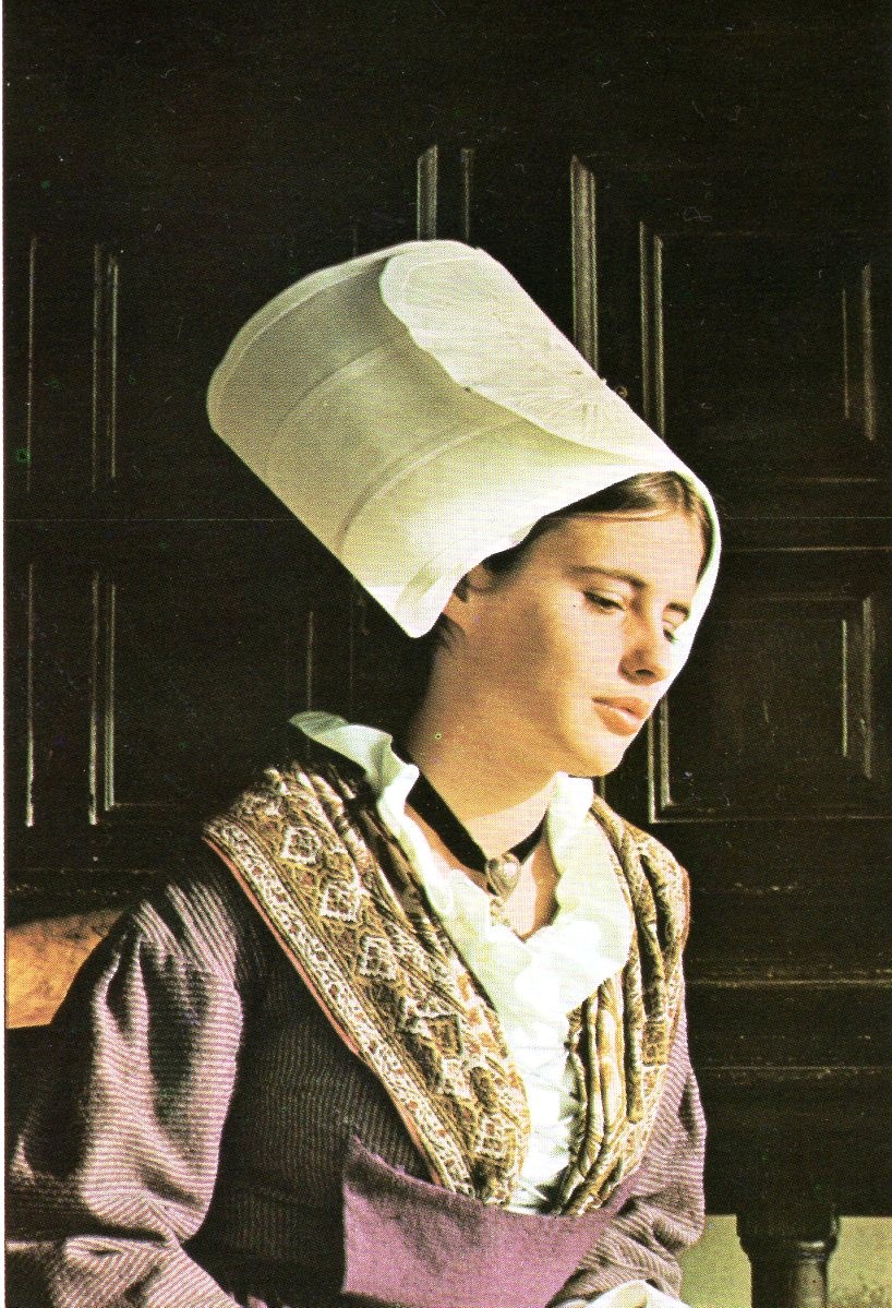 FolkCostume&Embroidery: A Closer View of Breton Costumes; part 7 ...