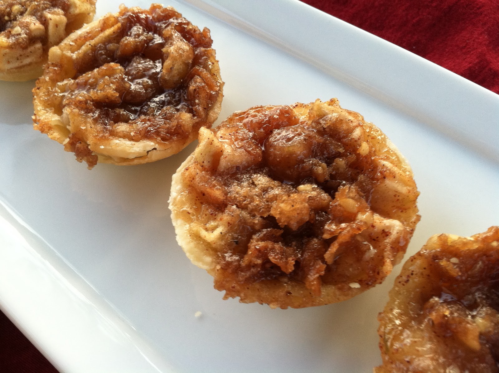 Everything Tasty from My Kitchen: Mini Apple Crisps