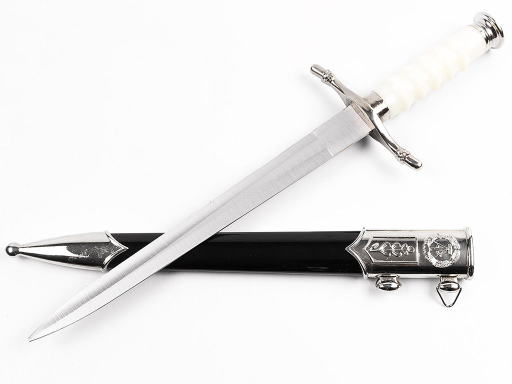 N.V.A. - D.D.R.: Ehrendolch der NVA-Daga de Honor del NVA.