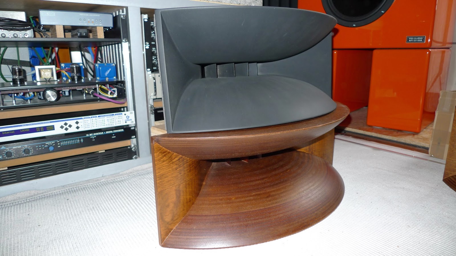 SR System Audio: REY AUDIO RH-3 Photos