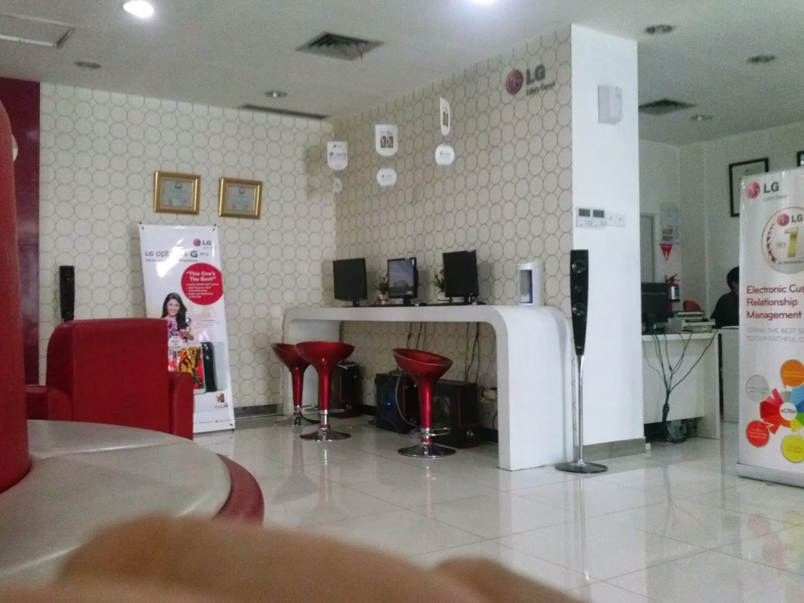 Welcome to my blog: LG Service Center, Panglima Polim Jakarta Selatan