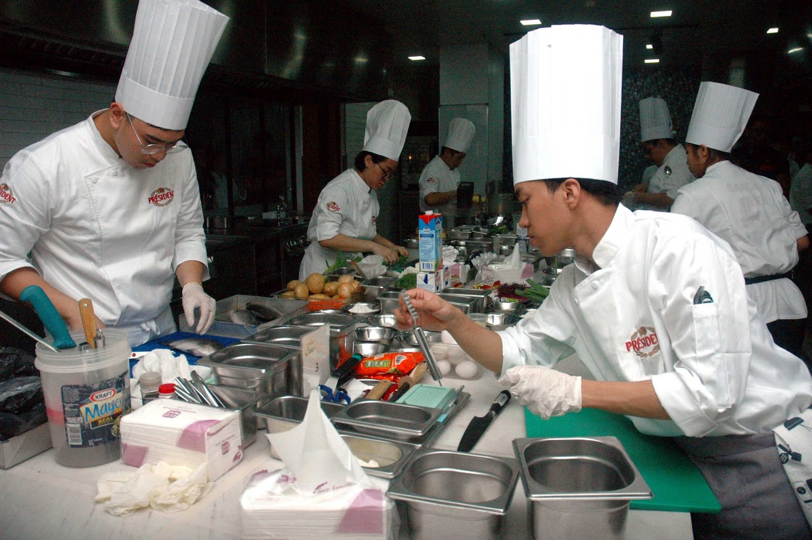 DUDE FOR FOOD: A Few Good Men (and Women): A Gathering of the Country's ...