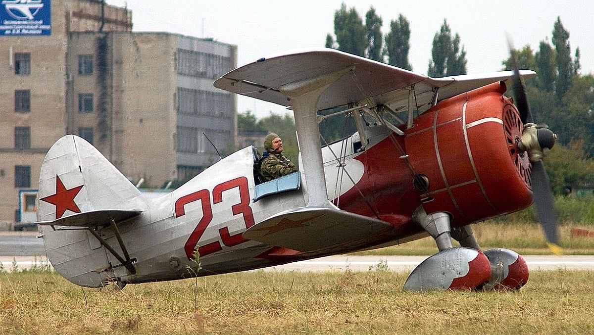 A Born Again Roman: Polikarpov I-15