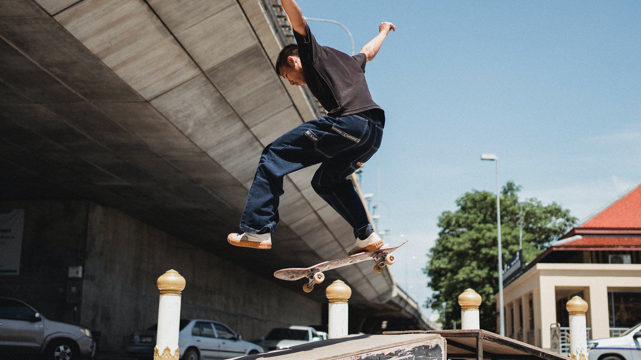 4 Tips And Tricks To Make Better Low Angle Portrait Photography ...