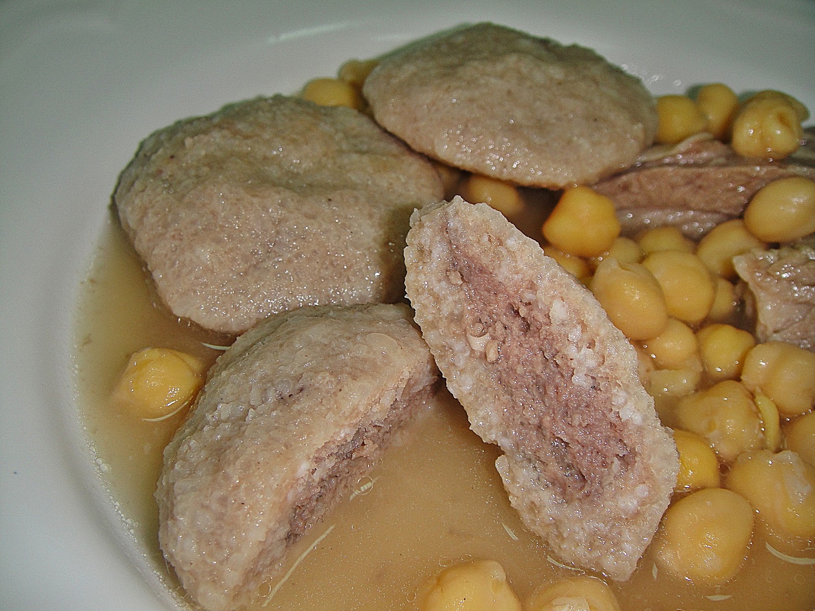 Maryam's Culinary Wonders: 411. Iraqi Kubba Yachni Tashreeb