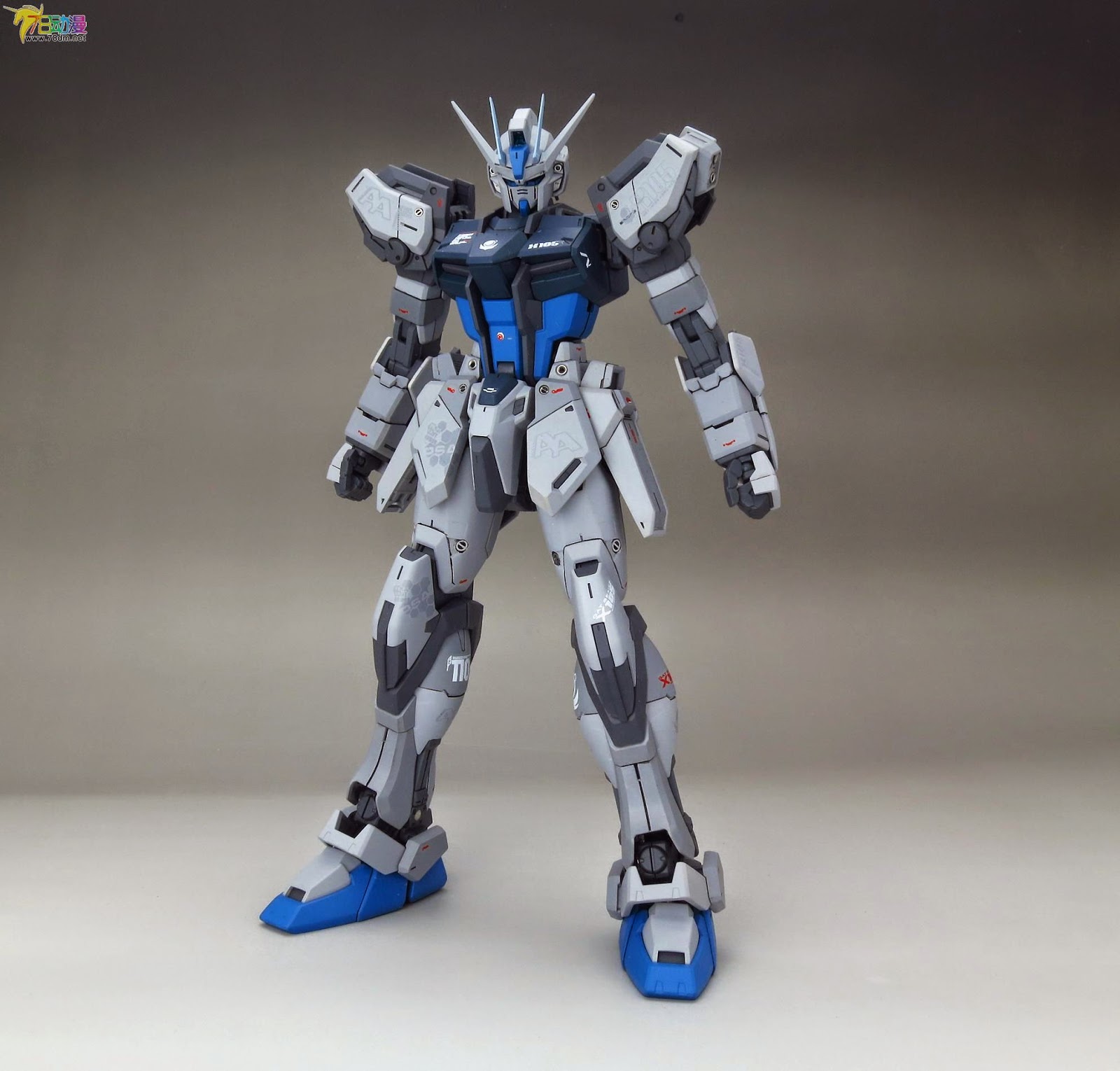 Gundam Family: MG 1/100 GAT-X105 Aile Strike Gundam Ver. RM "Phase ...