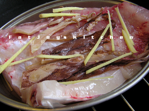 肥哉廚房 Fat Joy's Kitchen: 鱆魚乾蒸鯇魚腩 Steamed Dried Octopus And Fish Belly