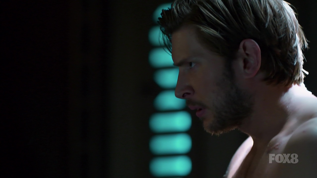 ausCAPS: Greyston Holt shirtless in The 100 6-08 "The Old Man and the ...