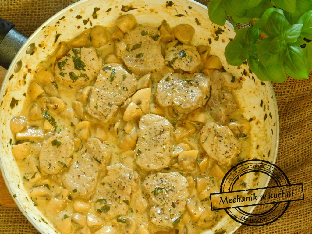 Mechanik w kuchni: Polędwica wieprzowa w sosie musztardowym z pieczarkami