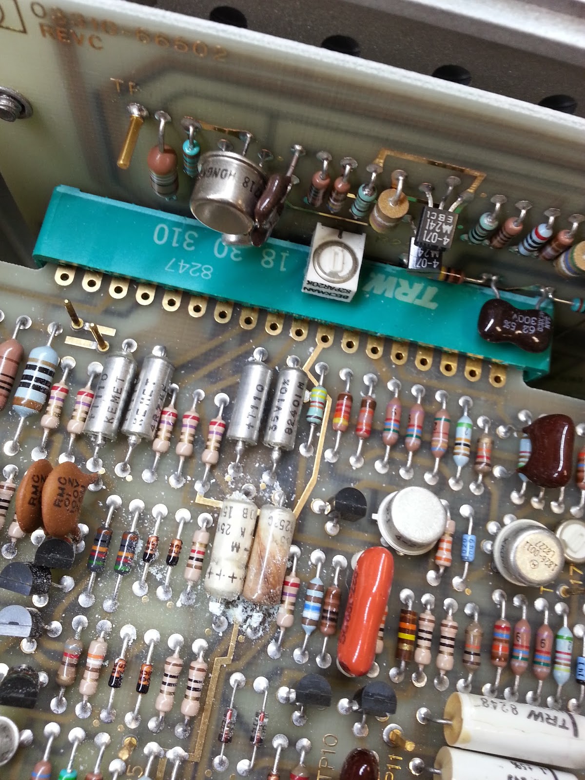 There is no "I" in Steve: Repairing HP 3310A Function Generator