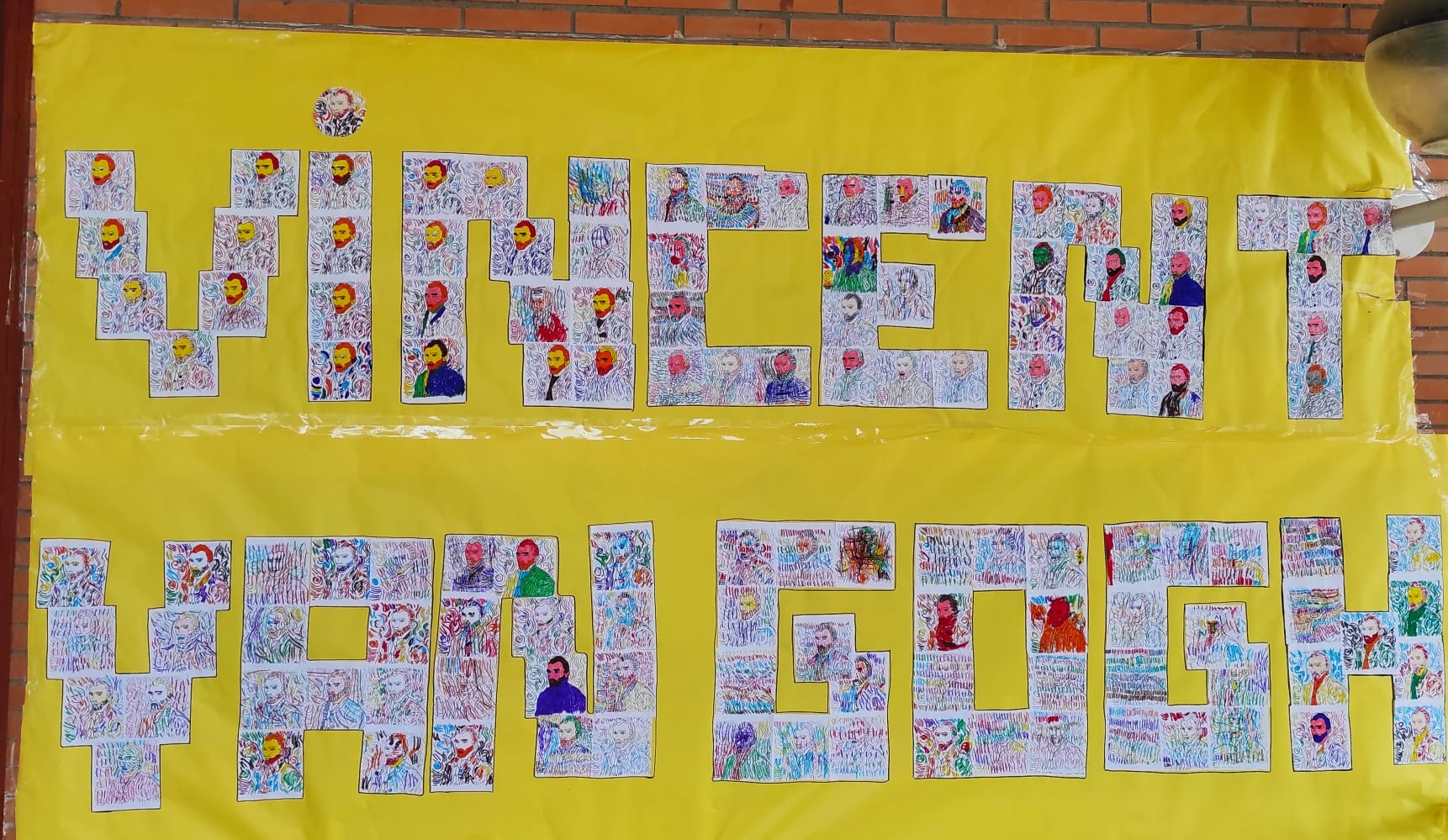 La clase de Óscar: Proyecto "Van Gogh". Decoramos la entrada.