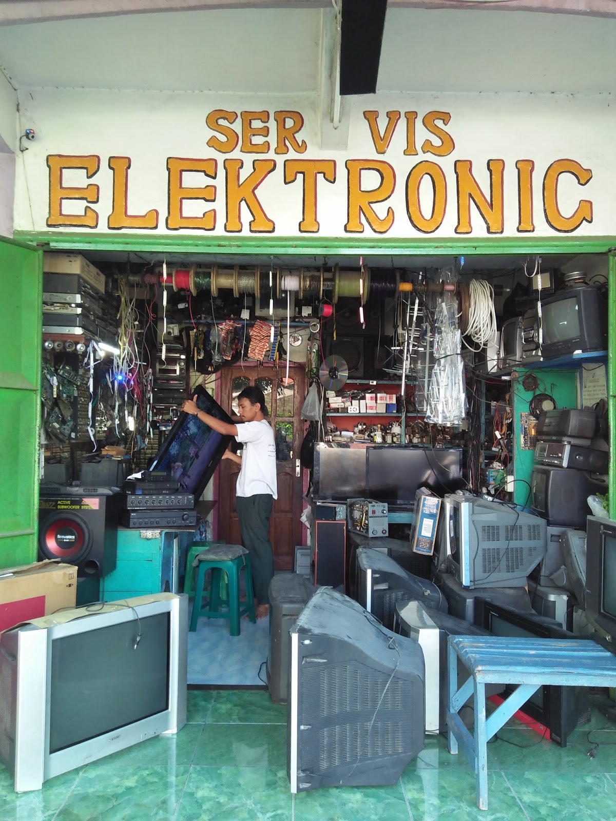 SERVIS ELEKTRONIK JOMBANG