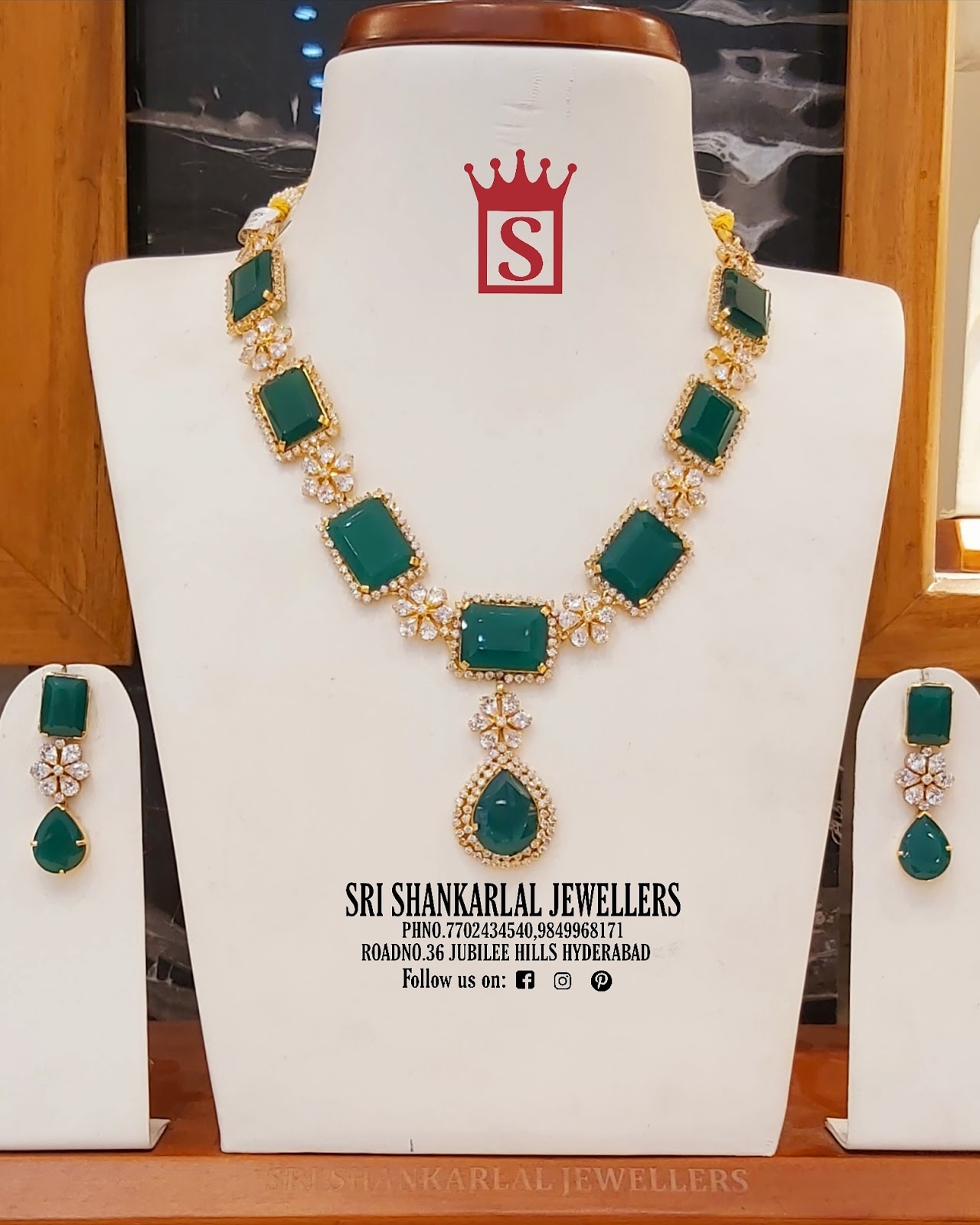 Emerald Diamond Set by Shankarlal - Jewellery Designs