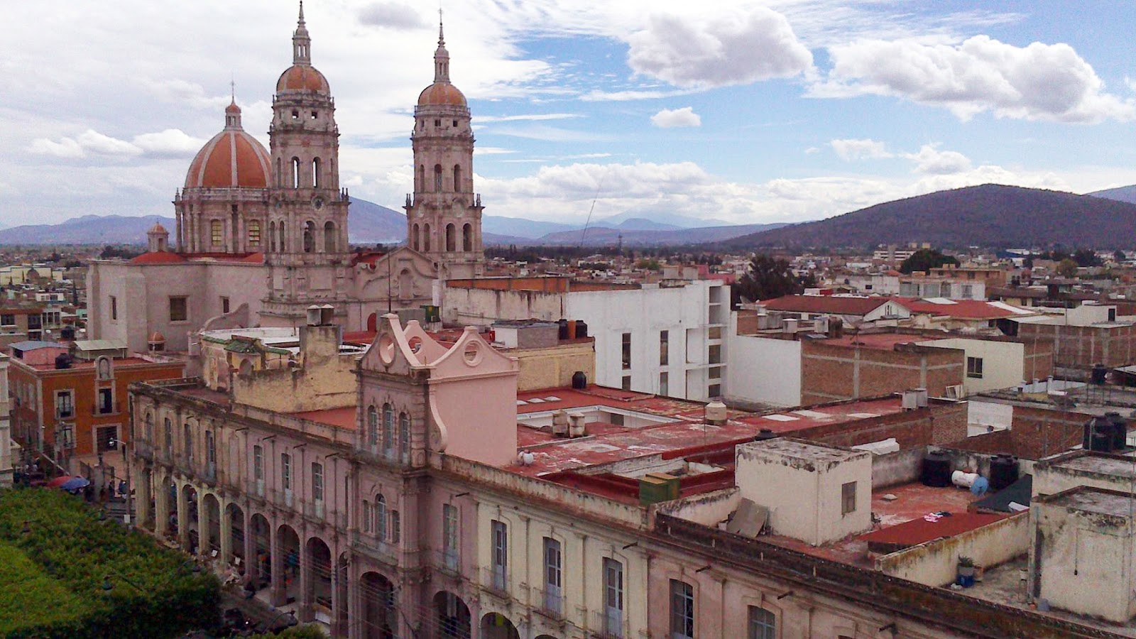 Jaime Ramos Méndez: Centro histórico de Sahuayo en Michoacán ...