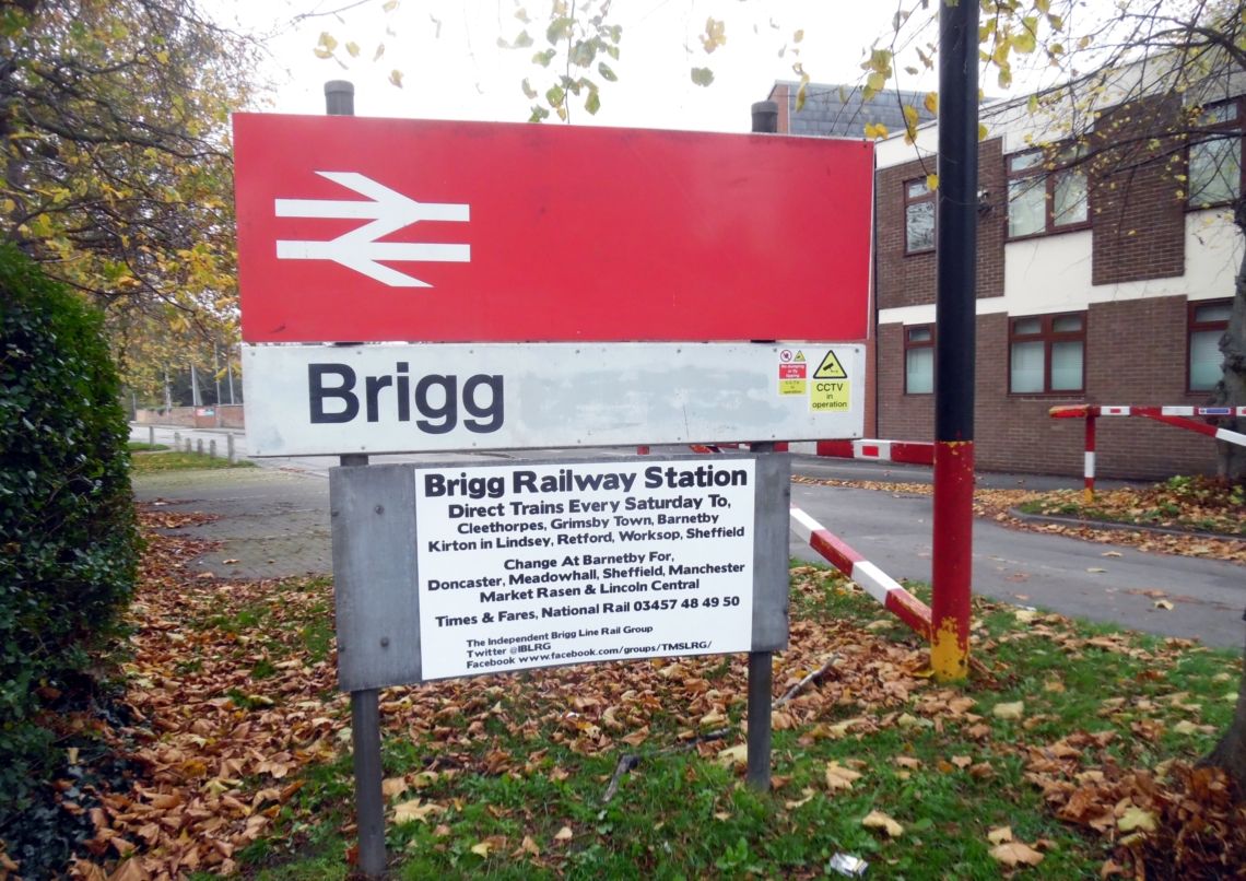 Nigel Fisher's Brigg Blog: BY GEORGE! BRIGG STATION'S PASSENGER USE ROCKETS