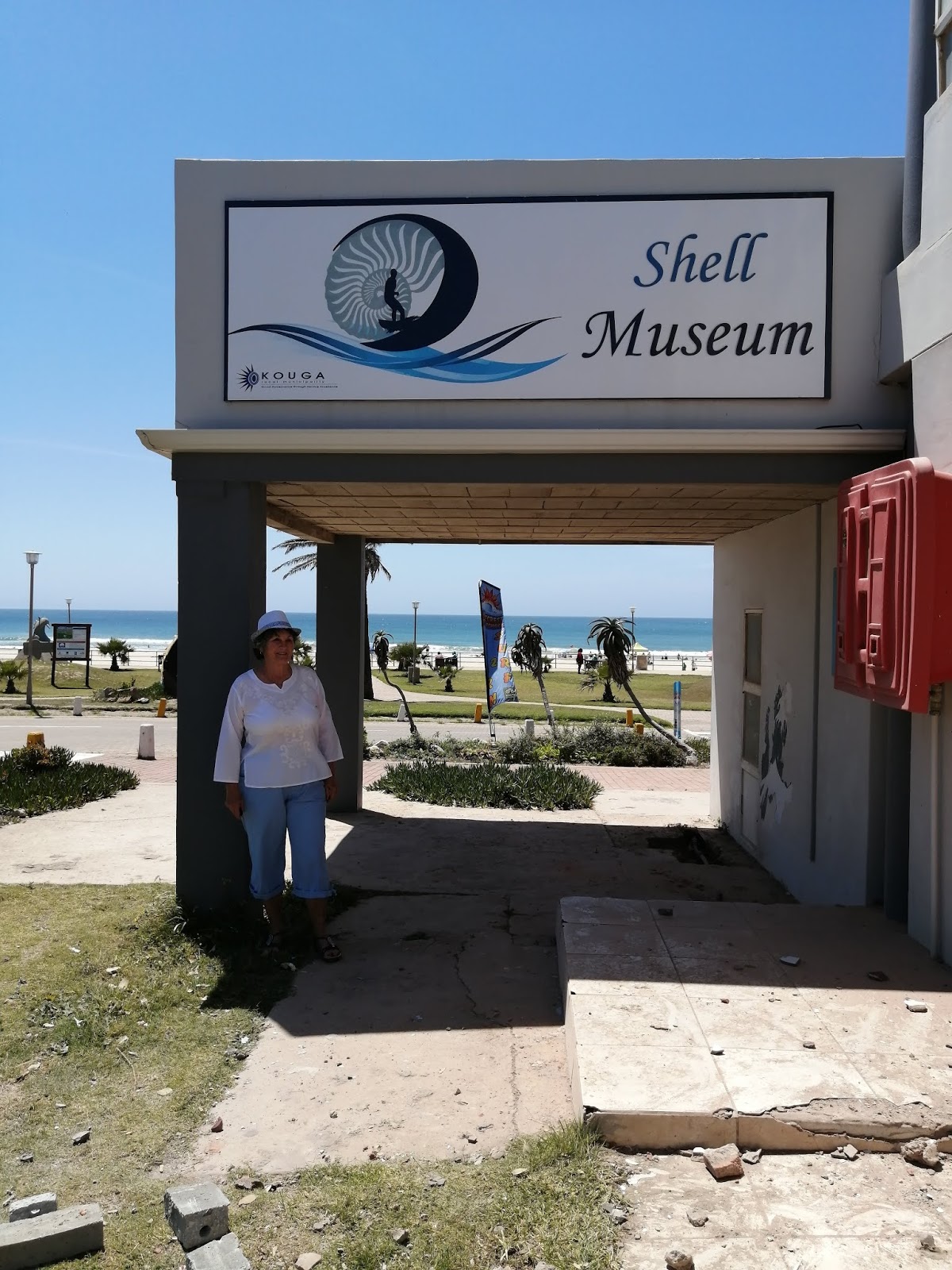 Shell & Humansdorp Museums : Skulpmuseum kry "makeover"