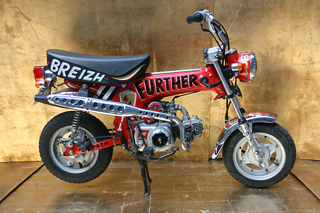 Ornamental Dax - Inazuma café racer