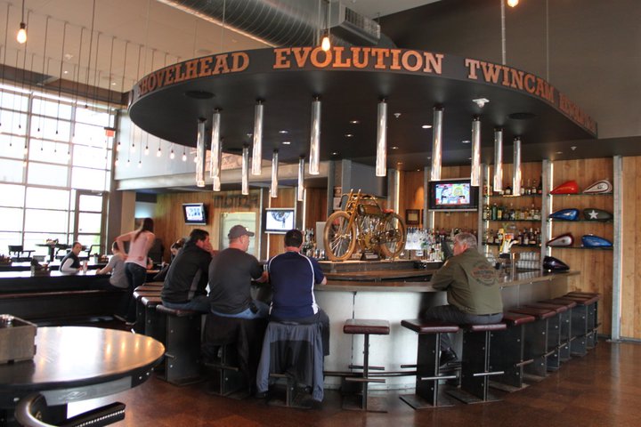 EatMKE: Motor Bar and Cafe Racer