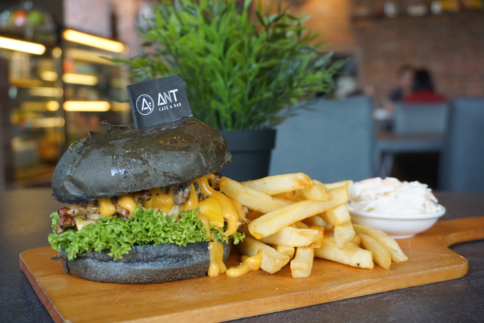 SELEKSI MENU MENARIK DI ANT CAFÉ & BAR KUALA LUMPUR