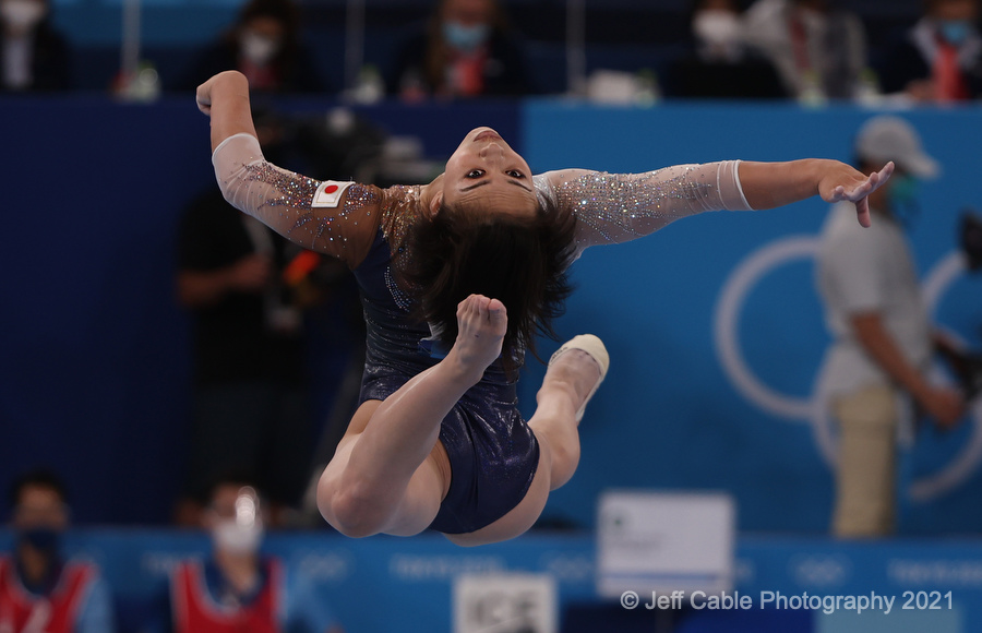 Jeff Cable's Blog: Photographing the gymnastics team competition