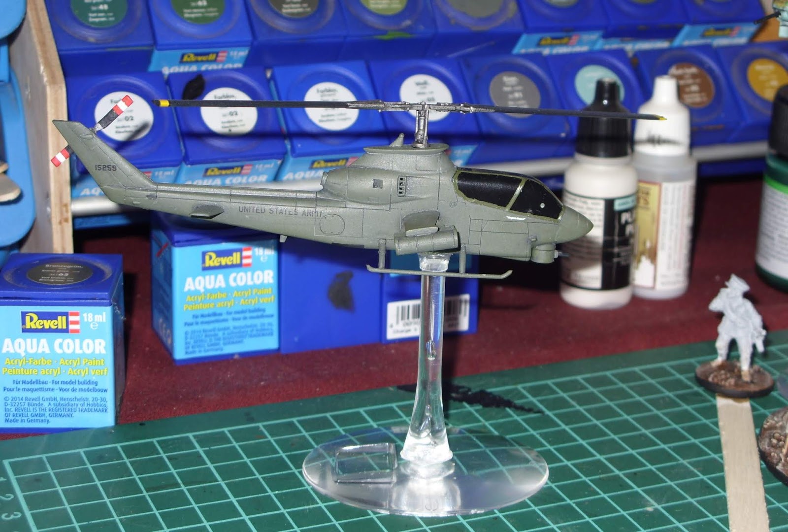 WORLD WAR 2 MODELZONE: Helicopters