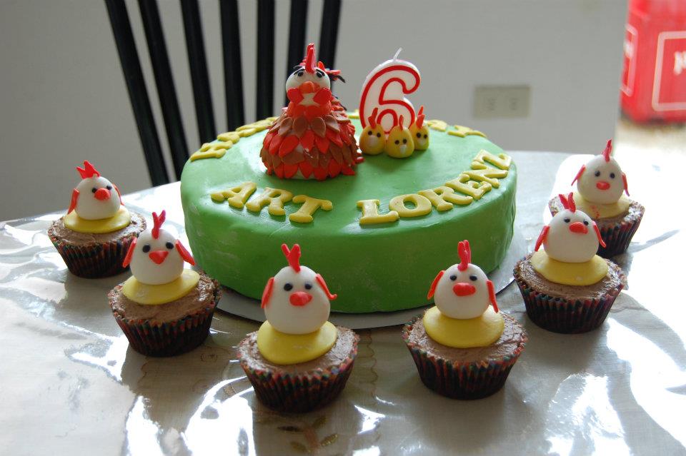 Chicken-themed cakes