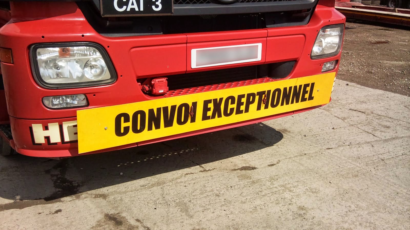 The Green I Signs Blog: convoi exceptionnel boards for trucks supplied ...