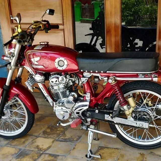 20 Gambar HD Modifikasi CB100 Warna Merah Terbaru 2020
