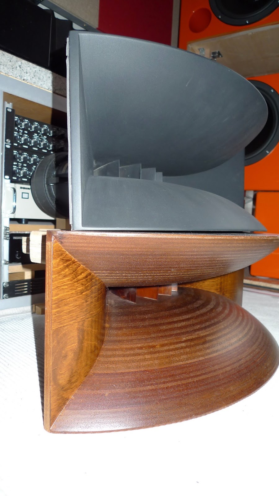 SR System Audio: REY AUDIO RH-3 Photos