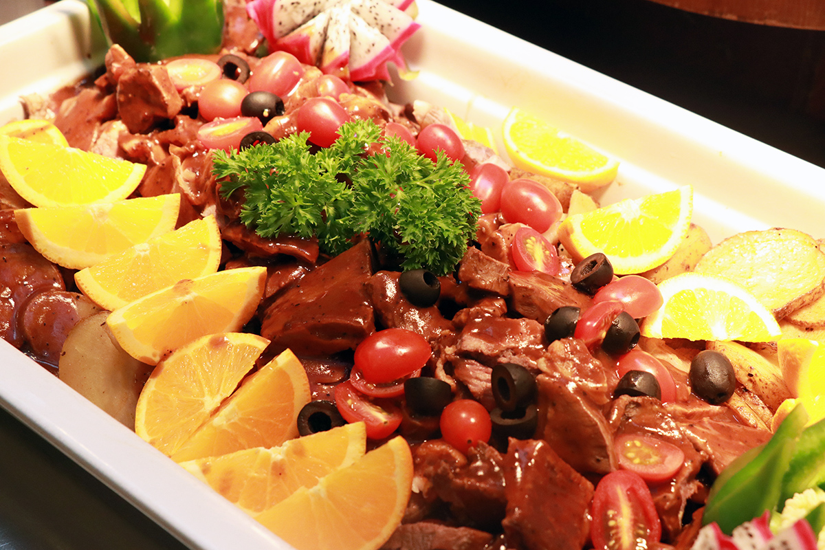 BBQ BUFFET DINNER @ ROYALE SONGKET RESTAURANT, GRAND BLUEWAVE HOTEL ...