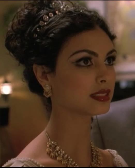 Here's my full face! I'm begging for CCW! : r/MakeupAddiction