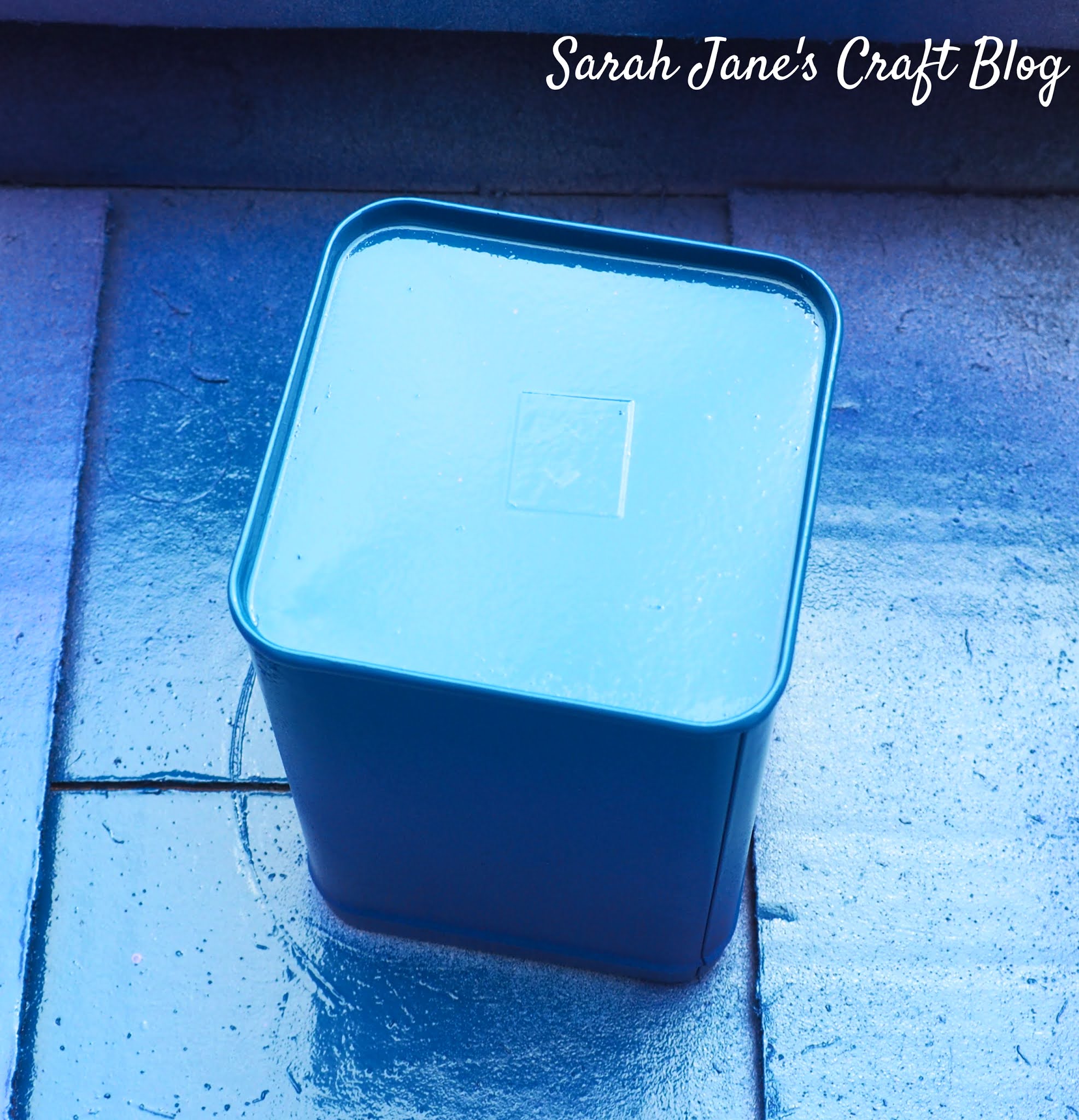 Two Toned Spray Painted Tin with Corner Decal