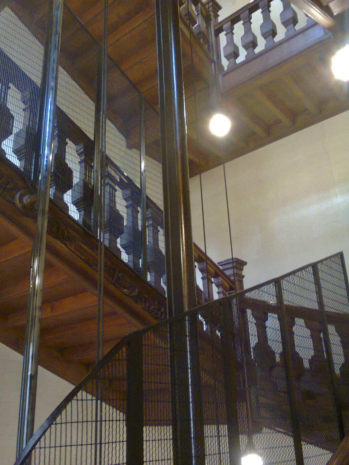 Paris-bise-art : Roux, Combaluzier et Malesherbes...