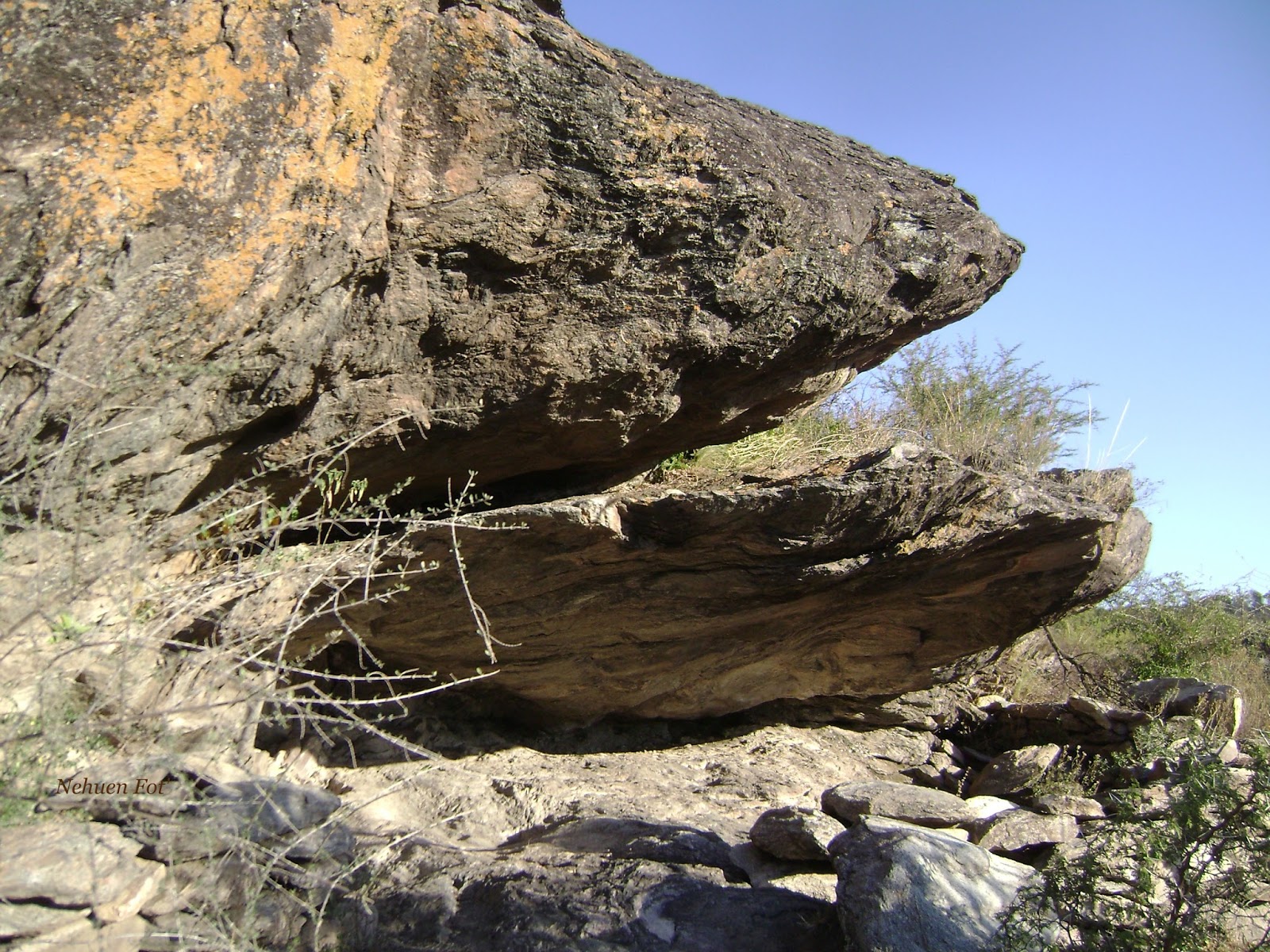 Huerta Grande - Argentina: MORTEROS RUPESTRES Y ALEROS - HUERTA GRANDE