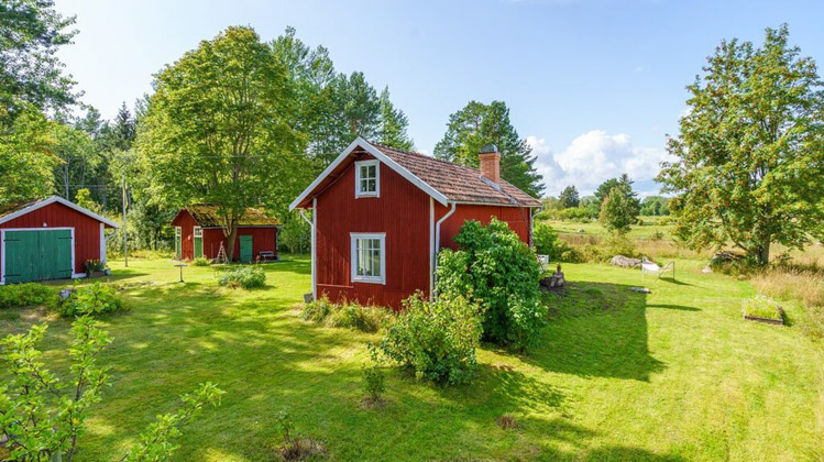 An Idyllic Swedish Summer Cottage That Dreams Are Made Of! | my ...