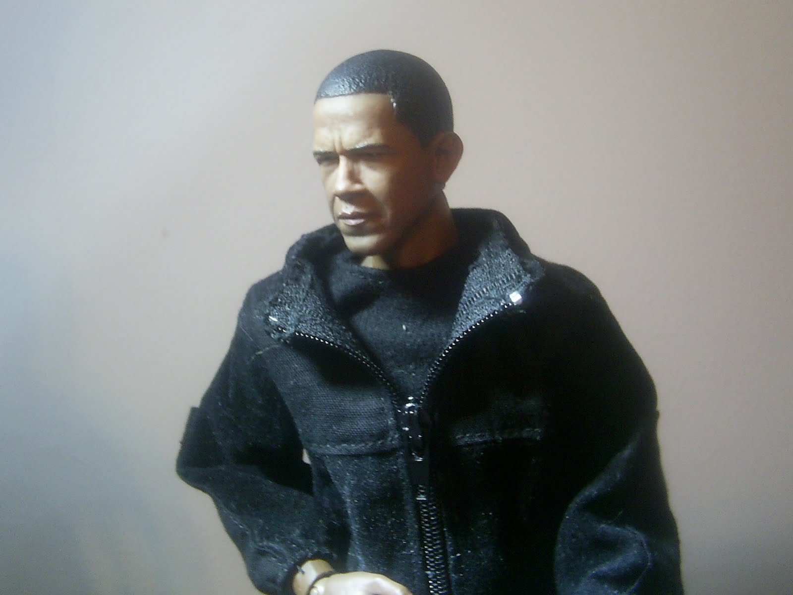 One Sixth Toy Collector: HOT TOYS OBAMA 2.0