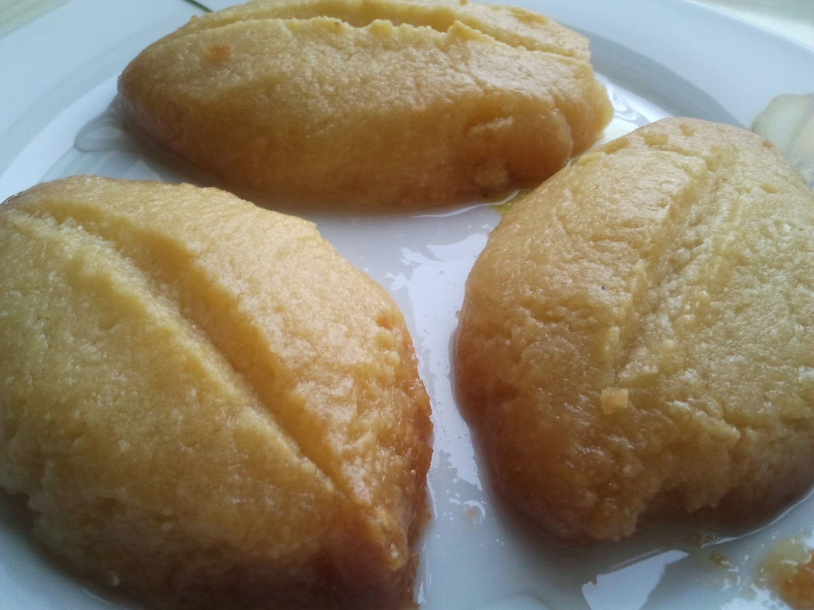 Sekerpare - Turkish dessert ~ Baklavaria