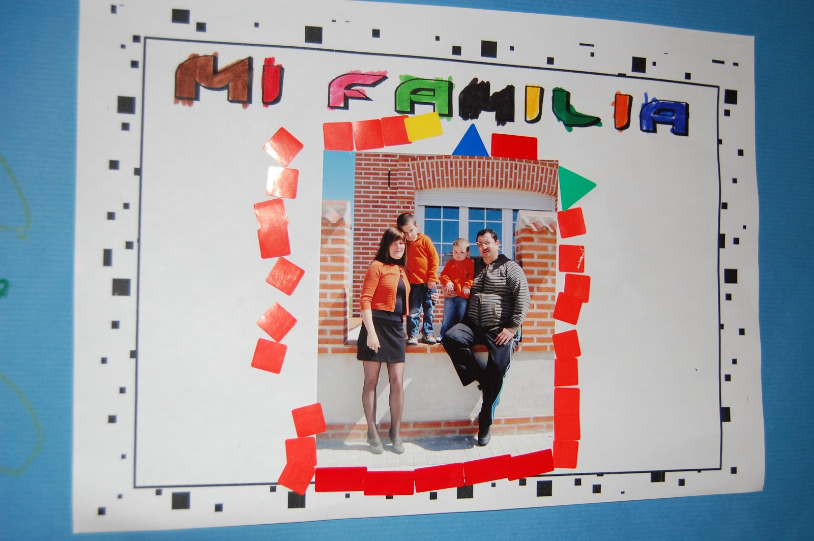 PEQUEBLOG: MURAL MI FAMILIA