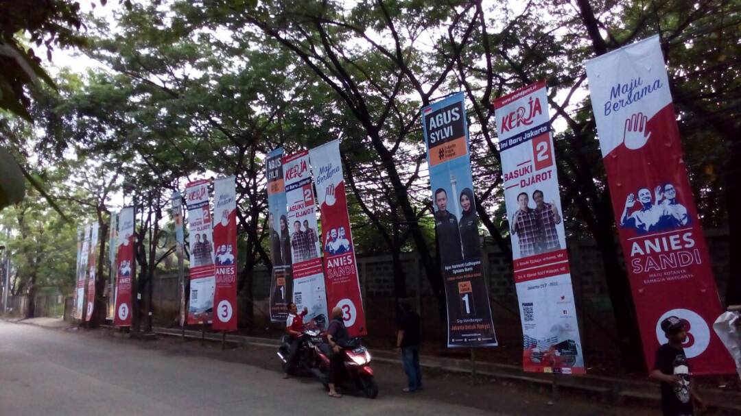 Jasa Pasang Banner Murah