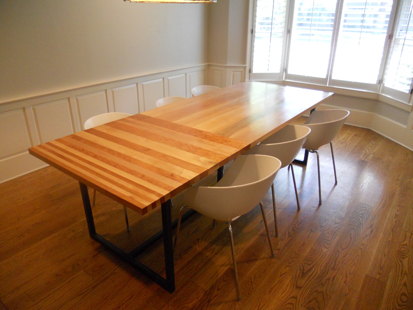 d+p design build: Green Dining Table