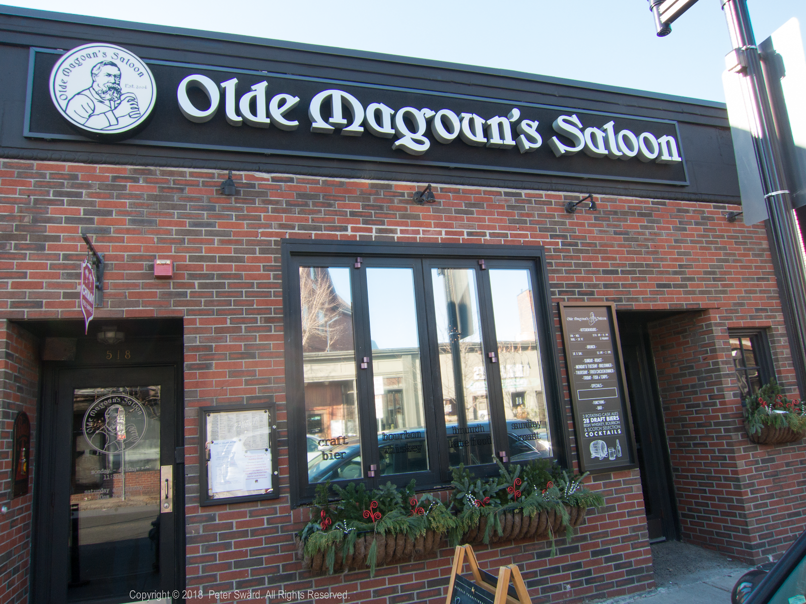 The Daily Lunch: Olde Magoun's Saloon Somerville