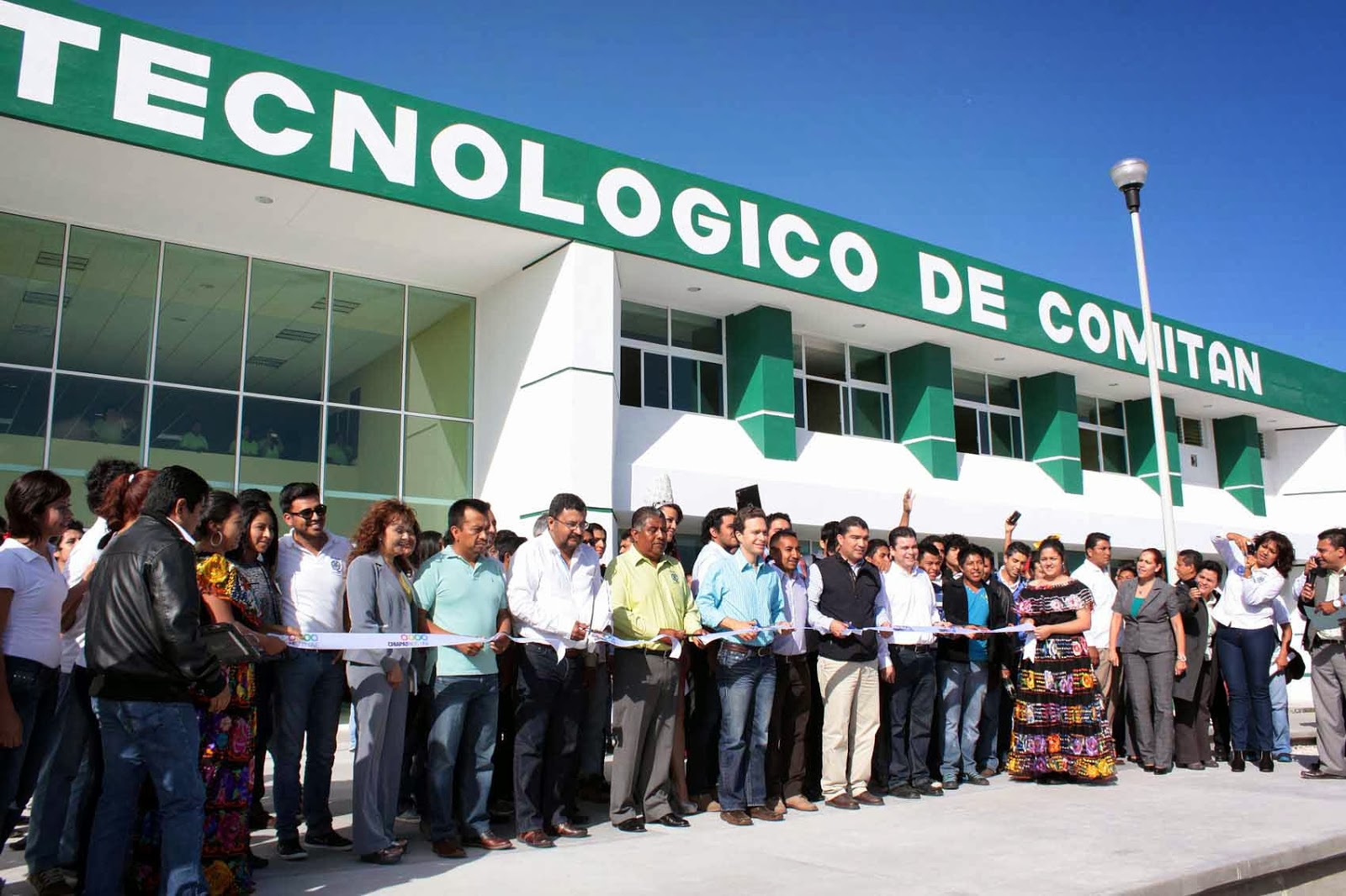 PERIODISTAS FRONTERA SUR: MANUEL VELASCO INAUGURA NUEVOS ESPACIOS ...