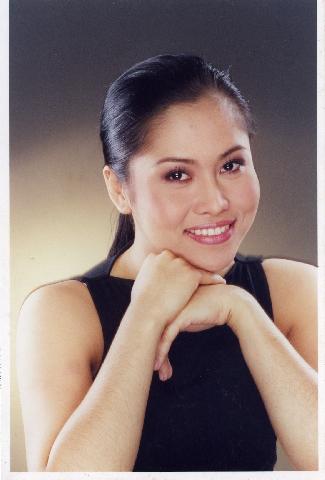 Miss Saigon Ima Castro now seperated with british husband - Showbiz Portal